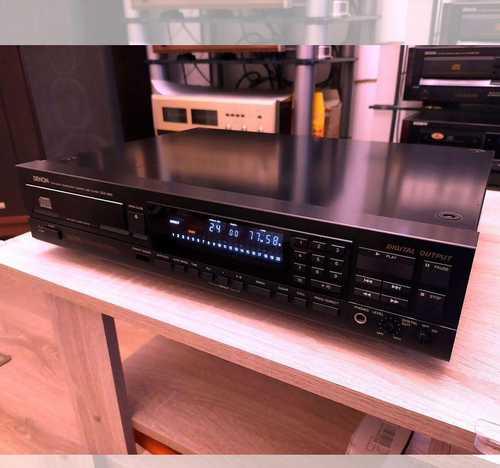 Проигрыватель компакт дисков Denon DCD-1600