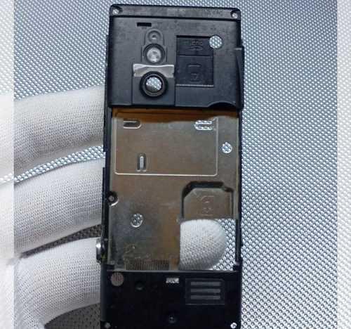 Sony Ericsson J10 Elm. Средняя часть корпуса. Ориг