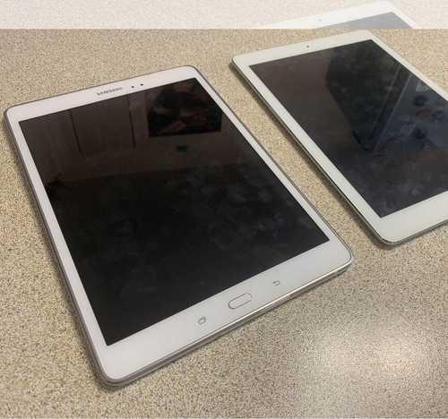 Планшет apple iPad и samsung