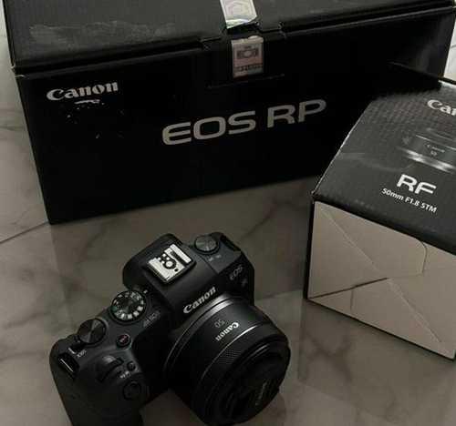 Фотоаппарат Canon EOS RP Body и Canon RF 50mm