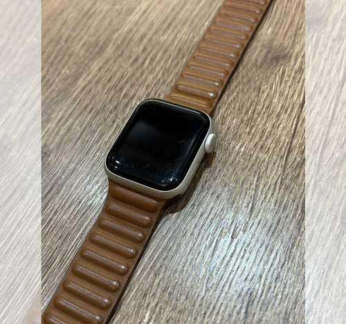 Часы apple watch se 40 mm