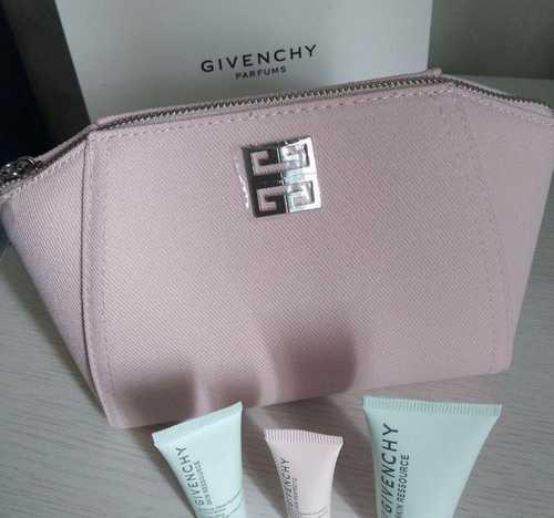 Givenchy миниатюры: уход, тональник, парфюм