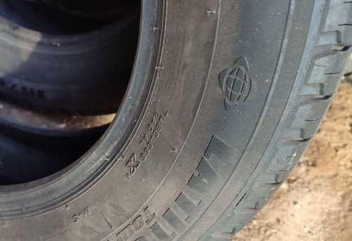 Michelin Latitude Tour HP 215/65 R16 98H