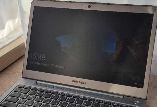 13.3" Samsung NP535U3C, 500 ГБ, A6-4455M, RAM 4 ГБ, Radeon HD 7500G