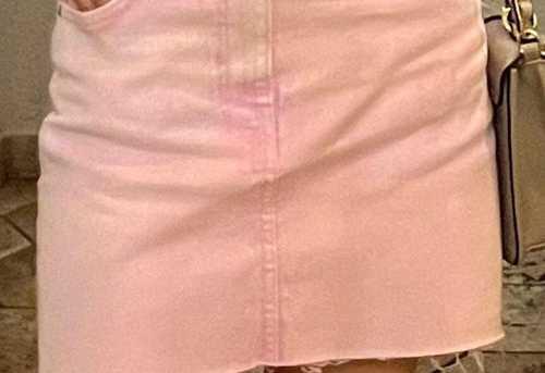 Джинсовая юбка bershka розовая