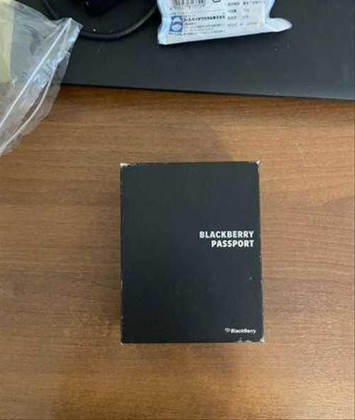 Телефон blackberry passport