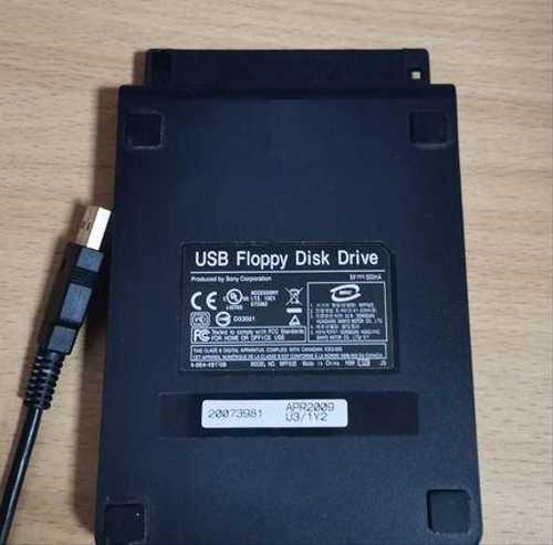 Внешний дисковод для дискет. FDD-USB +10 дискет