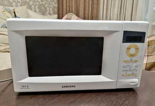 Свч-печь Samsung MW-73VR-W и Samsung CE101KR