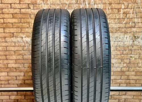 Goodyear EfficientGrip Performance 2 215/60 R17