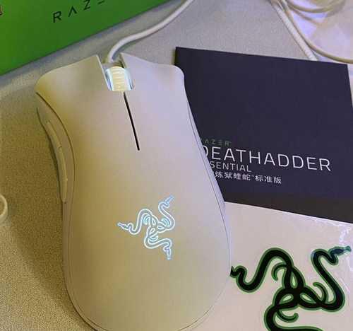 Игровая мышь Razer Deathadder Essential белая