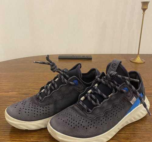 Кроссовки ecco 32р