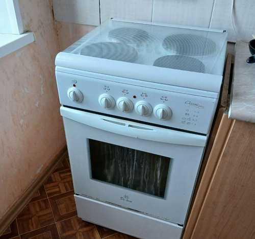 Продам электрическую плиту