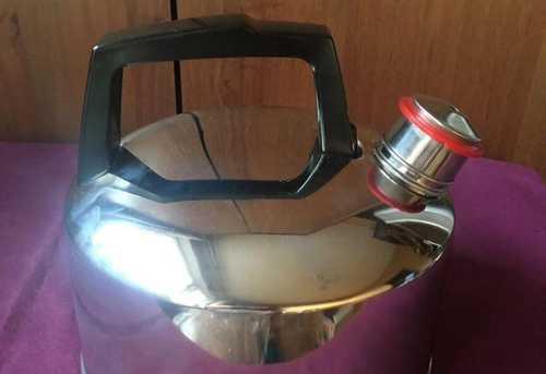 Чайник металлический со свистком. Индия