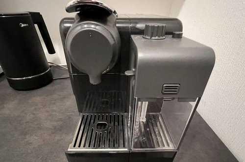 Кофемашина DeLonghi EN560.B
