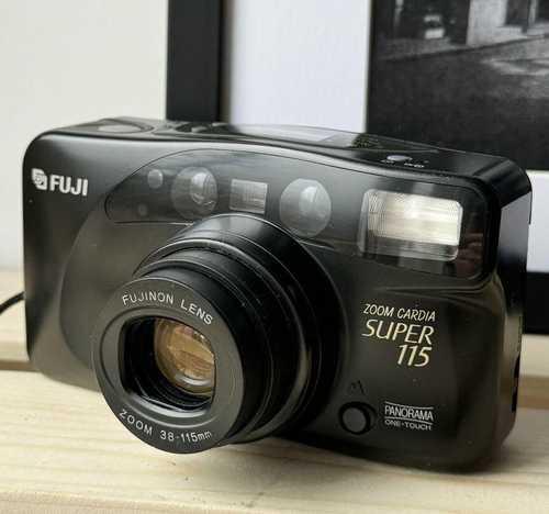 Fuji Zoom Cardia Super 115 пленочный фотоаппарат