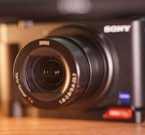 Фотоаппарат Sony ZV1