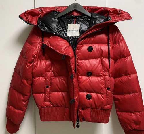 Пуховик moncler