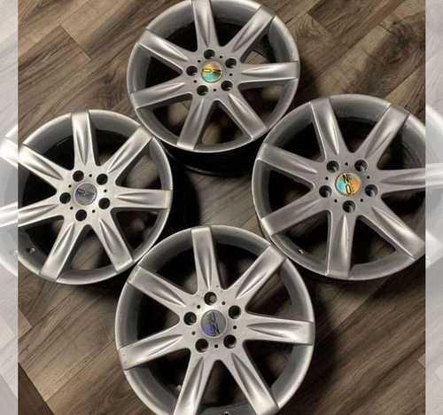 Литые диски OZ Racing 5 Star 7.5×R17 5×114.3