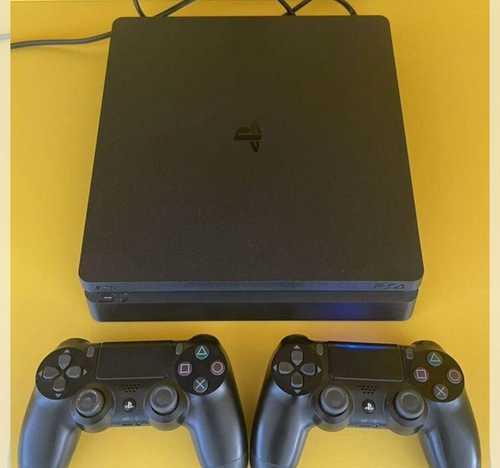 Sony playstation 4 slim