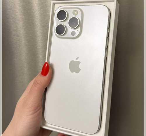 iPhone 15 Pro Max, 256 ГБ