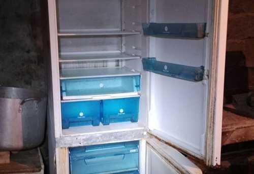 Холодильник большой бу