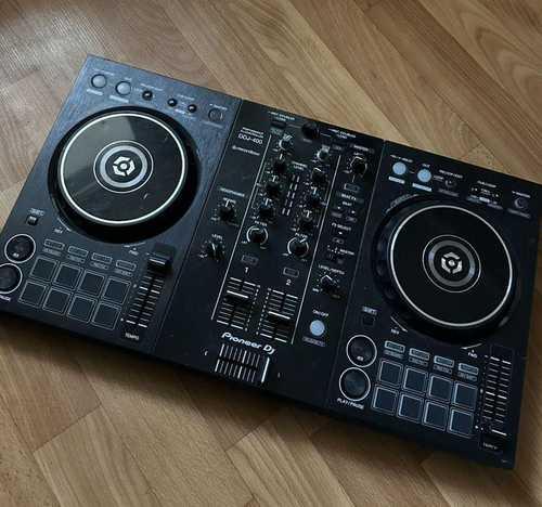 Dj контролер Pioneer 400