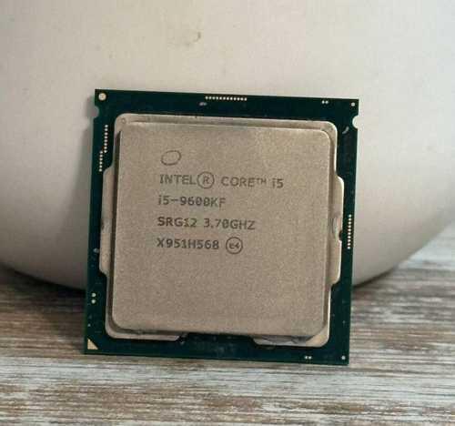 Процессор Intel core i5 9600KF