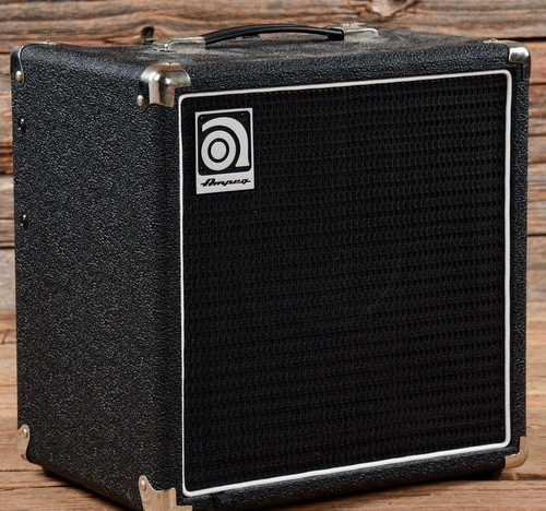 Ampeg BA 108 bass combo