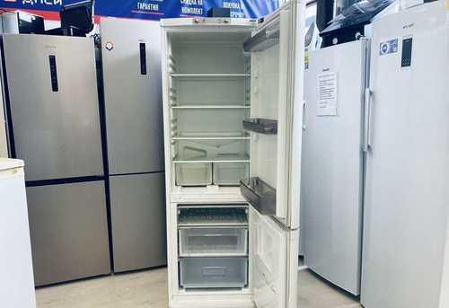 Холодильник Hotpoint Ariston