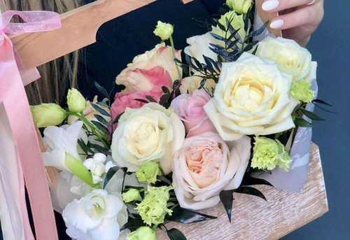 Букет цветов в коробочке розы на заказ