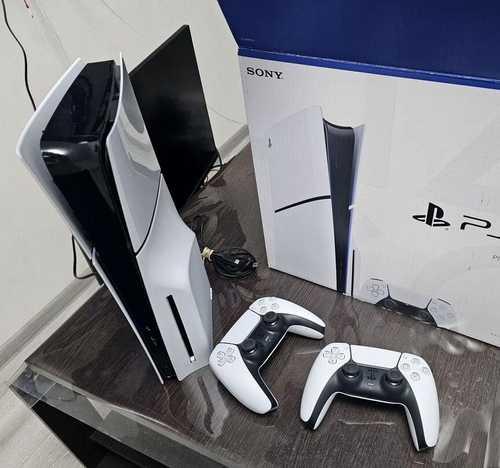 Sony playstation 5 slim с дисководом 2 геймпада