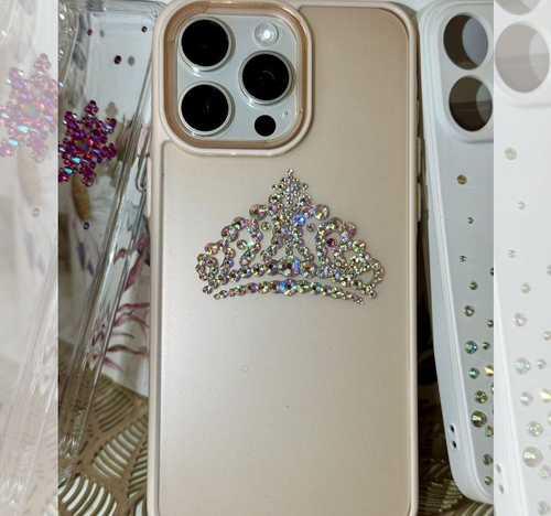 Чехол на iPhone 15 со стразами Swarovski