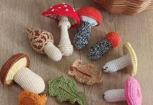 Вязаные игрушки ручной работы/грибы-грибочки