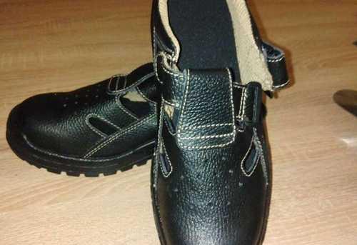 Ботинки (сандалии) рабочие мужские