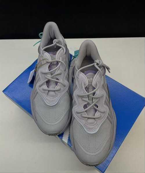 Кроссовки adidas ozweego