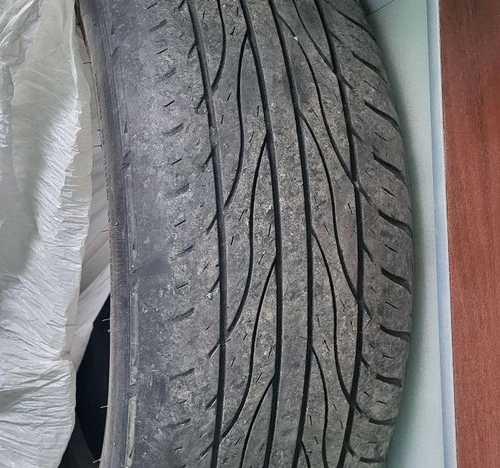 Maxxis MA-Z4S Victra 195/55 R15