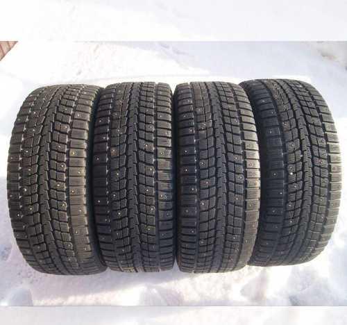 Dunlop SP Winter Ice 01 205/55 R16