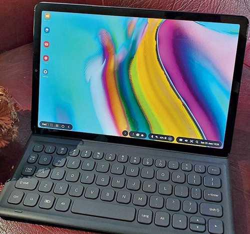 Samsung Galaxy Tab s5e LTE ориг.клавиатура чехол