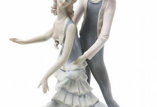 Фарфоровая фигура "Танцующая пара". Lippelsdorf