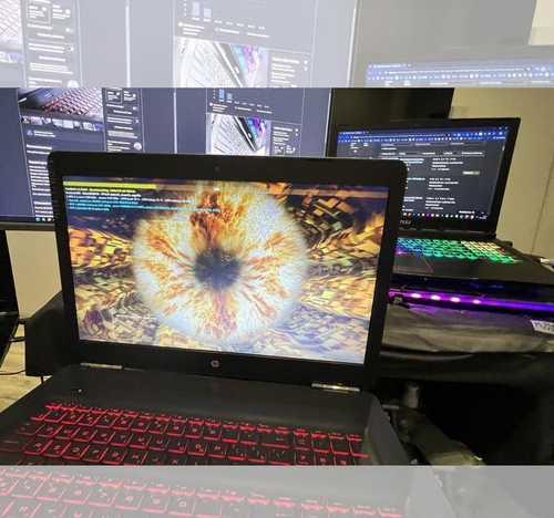 HP Omen 17 большой игровой 4x3ghz16ddr4 4gbGTX1050