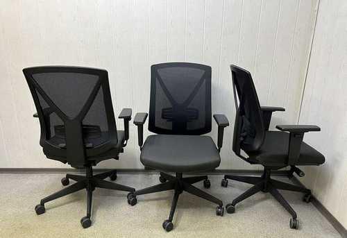 Компьютерное кресло Miro-3 14шт из офиса