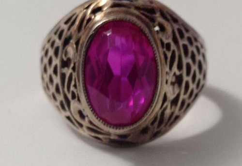 Серебряное кольцо с рубином (корунд)