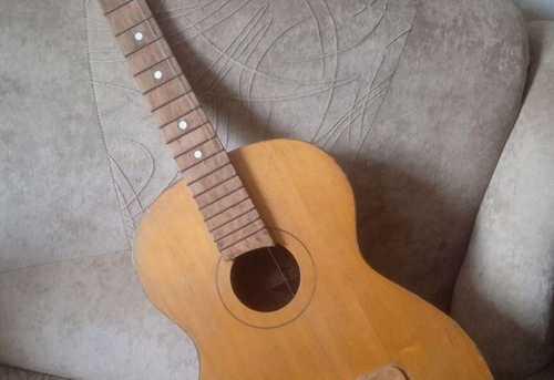 Гитара акустическая шестиструнная ремонт