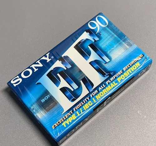 Новая аудиокассета Sony EF90