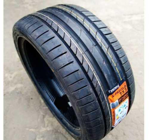 Tracmax X-Privilo TX3 275/40 R19 105Y