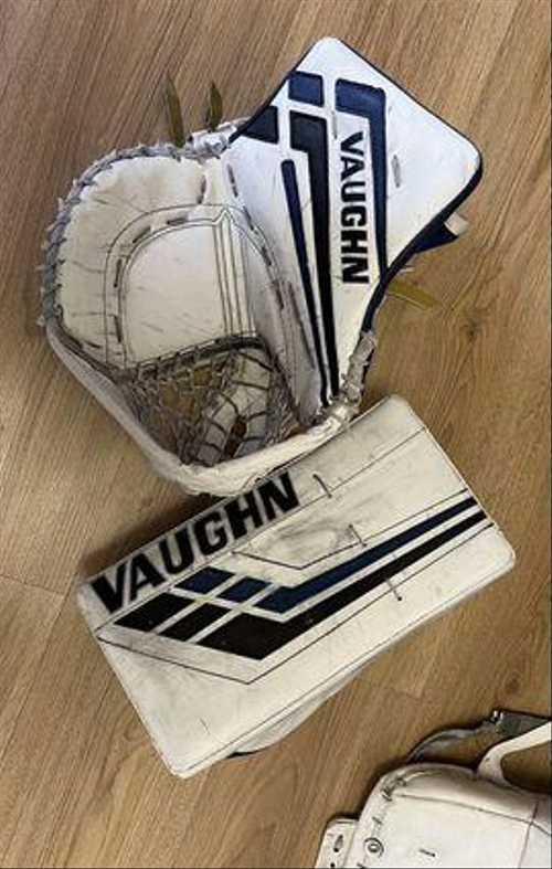 Блин и ловушка хоккейного вратаря "Vaughn VE8 JR"