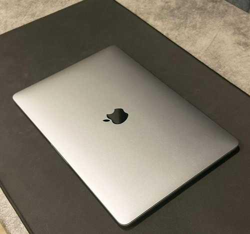 Apple macbook pro 2017 i5