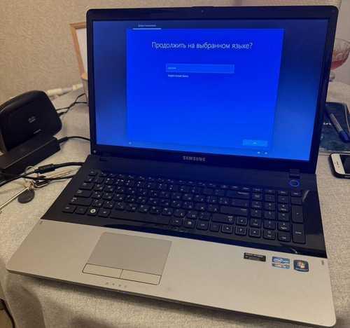 Ноутбук Samsung NP300E7A-S0B 17.3"