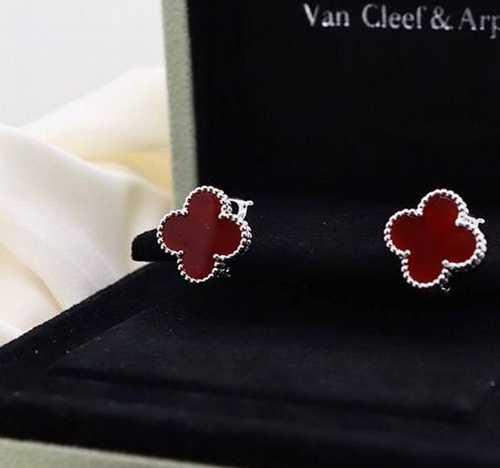 Серьги Van Cleef золотые