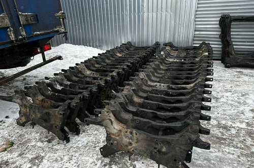 Передний подрамник Mitsubishi Lancer 9